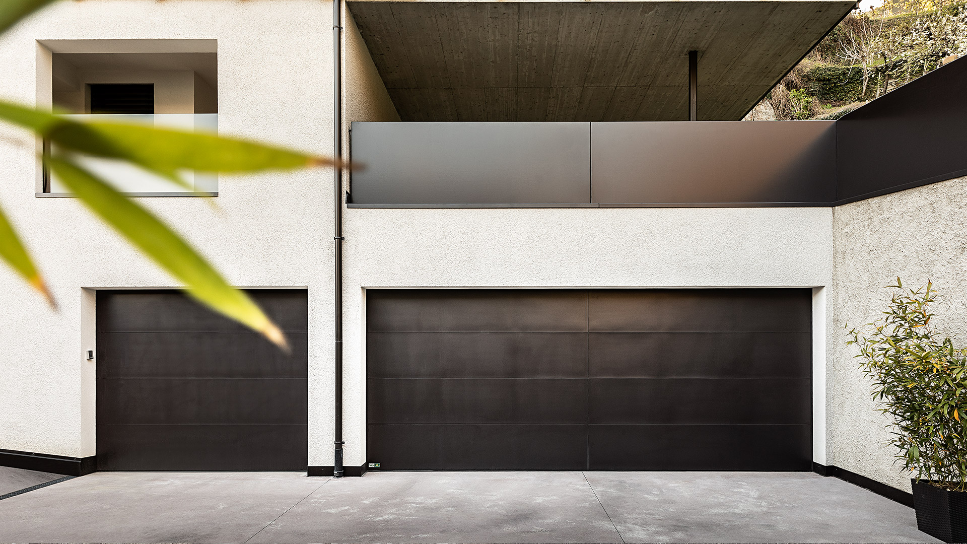 Mortec Tooor - Mortec Tor: Industrietore · Einfahrtstore · Garagentore